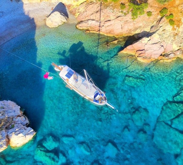 Motor Sailor Lydia Yacht Charter Details, Italy Amalfi charter yacht ...